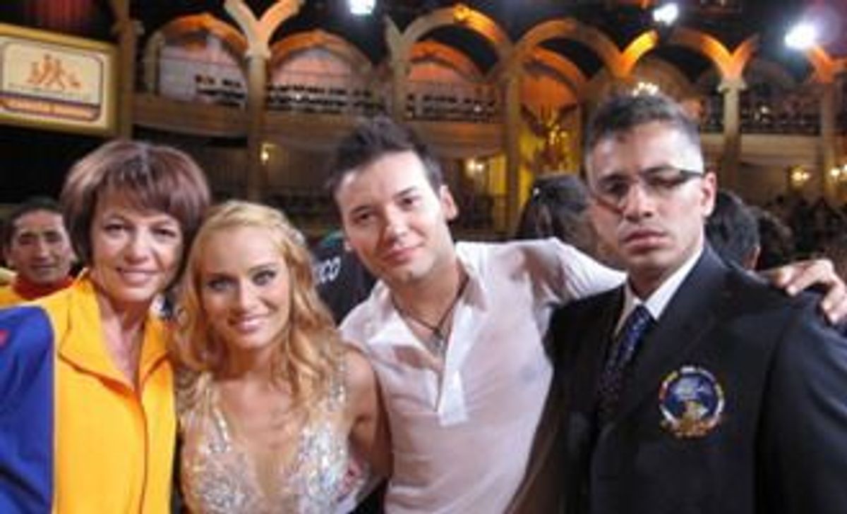 Laura Cosoi si Bogdan Boanta - disco, duminica, la "Bailando por un ...