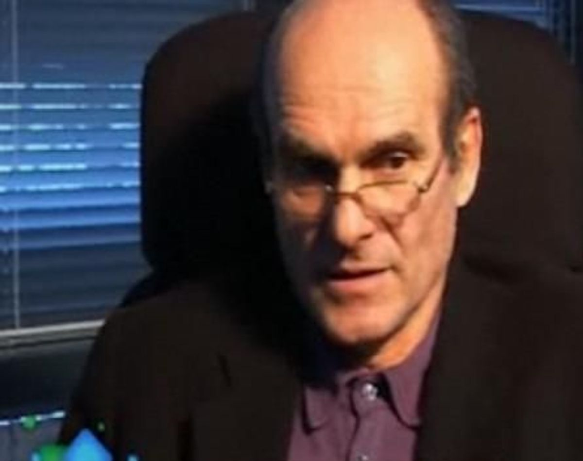 Cristian Tudor Popescu comenteaza reclama interzisa la Dacia Duster ...