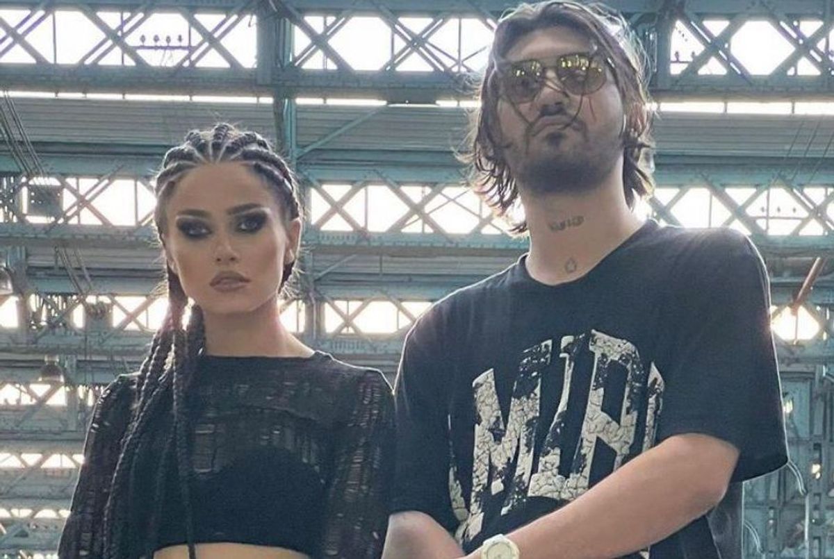 Cine este Ian, artistul care cântă piesa oficială „Clanul”, alături de ...