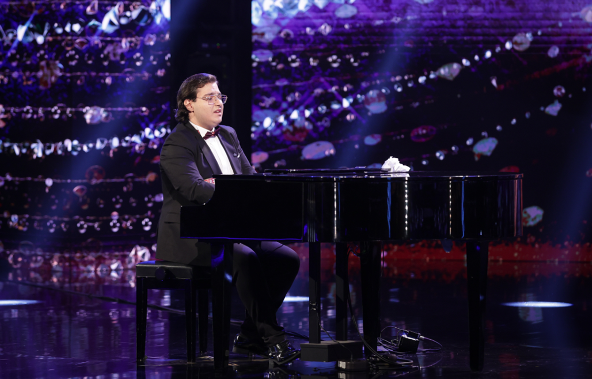 Românii au talent 2023: "Țara asta se va mândri cu tine". Nicholas ...