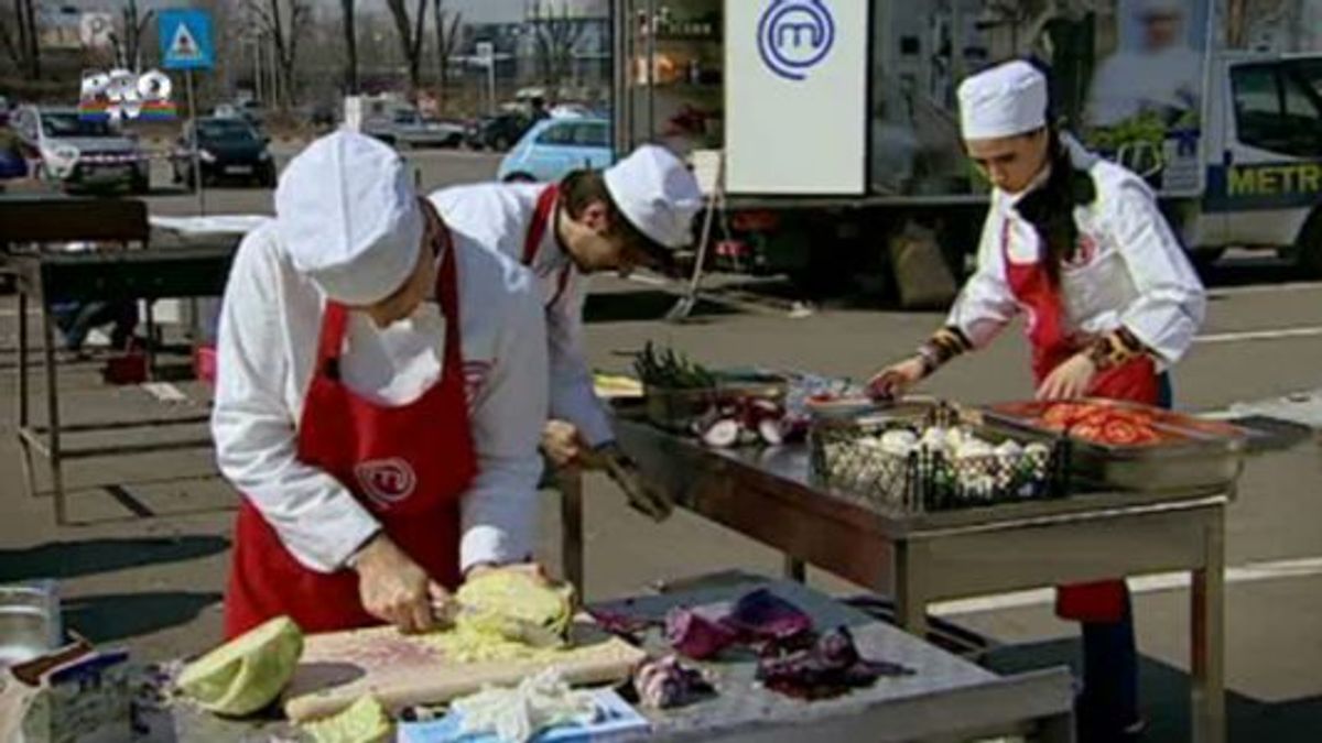 JA-LE in echipa rosie, la MasterChef. Andreea despre capitanul echipei ...