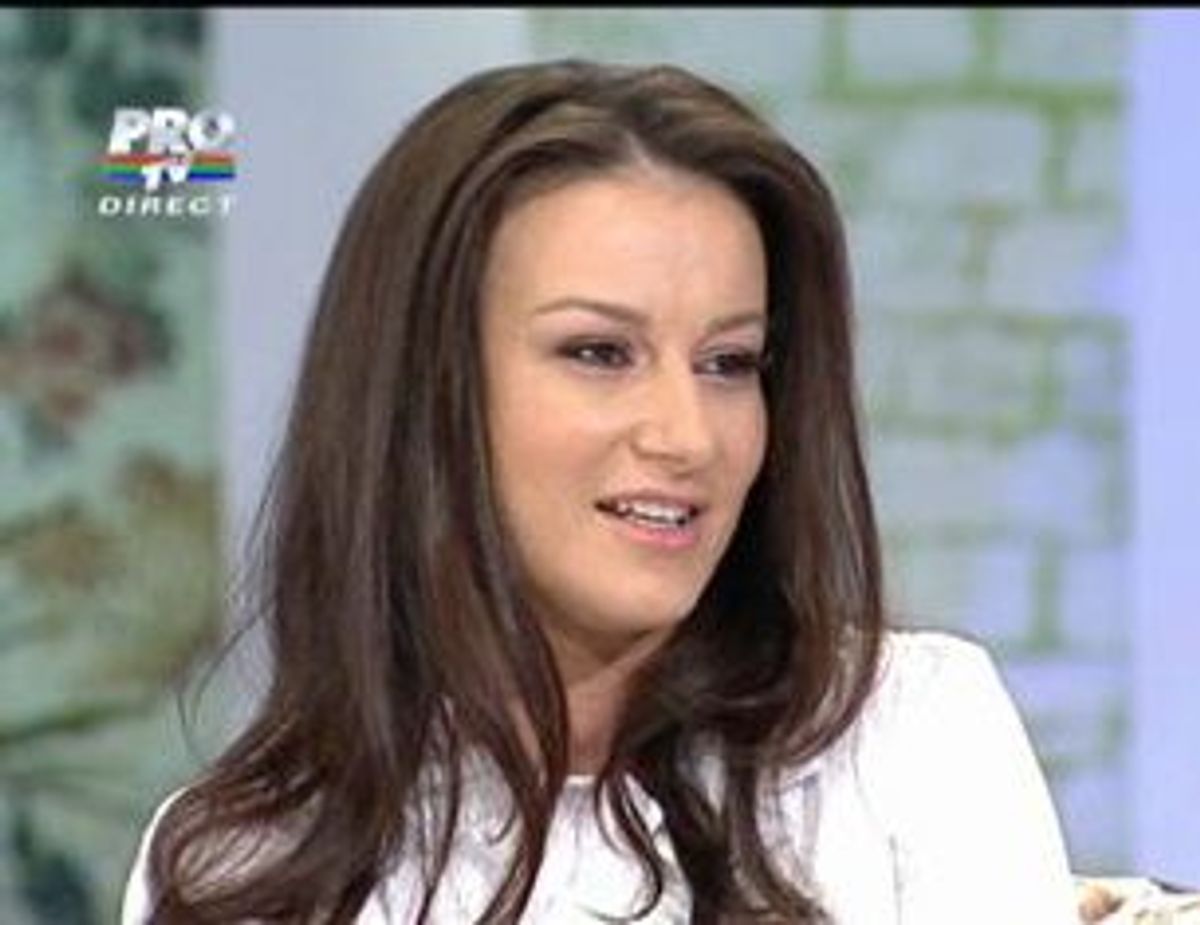 Raluca Sandu: "L-am prins pe tatal copilului meu in pat cu alta femeie" | PRO TV