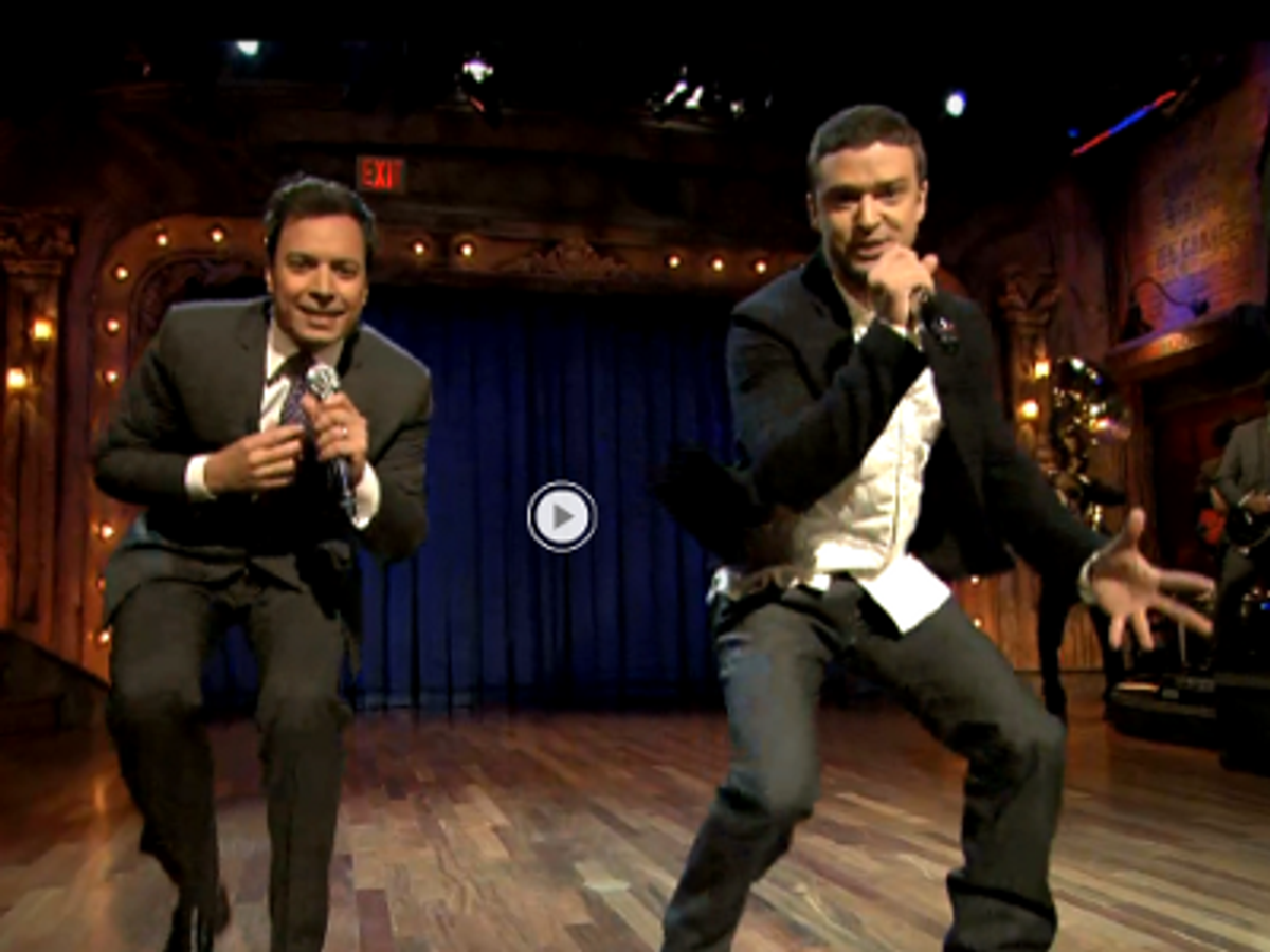 VIDEO / Justin face super show rap la TV! Vezi cum arata istoria ...