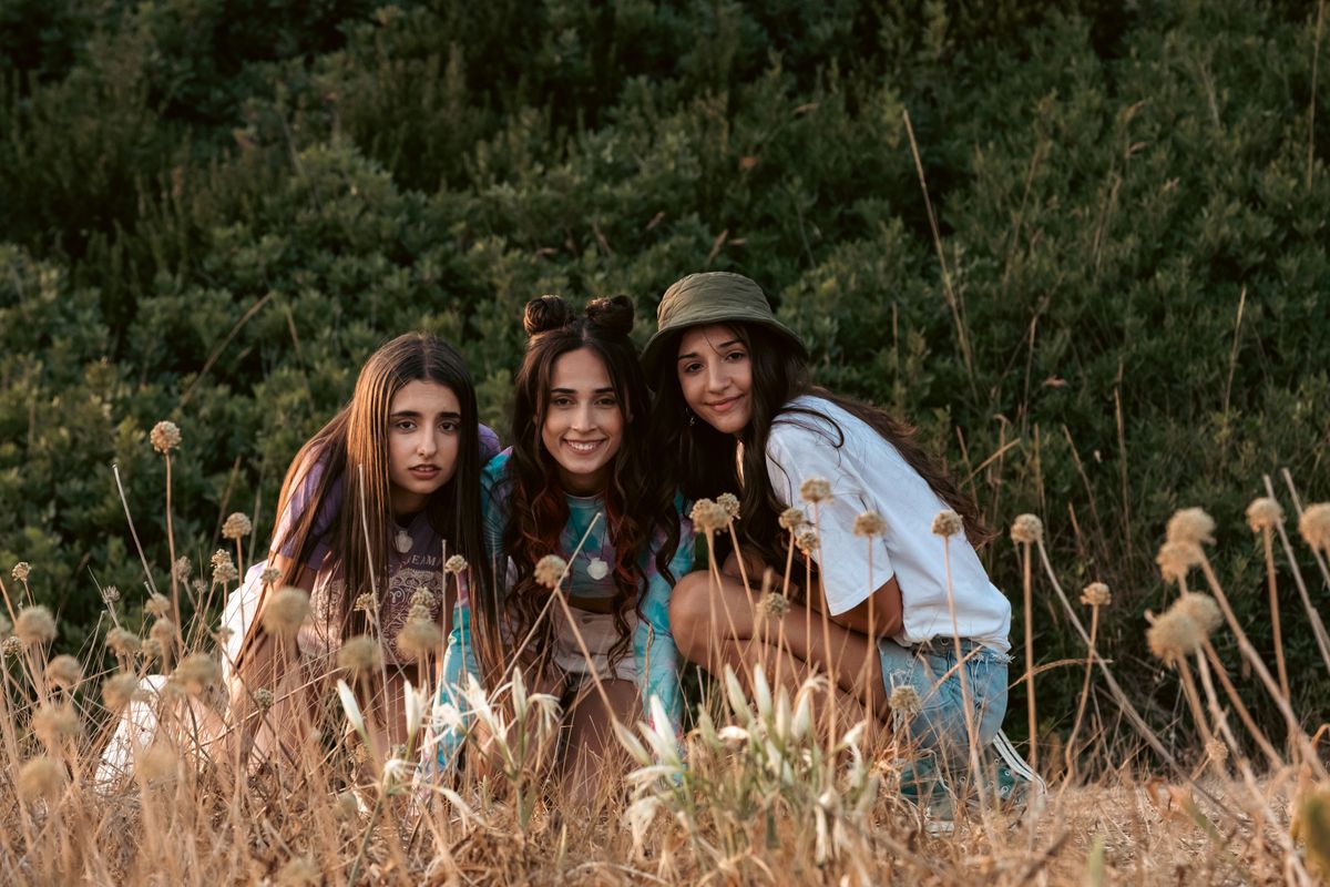 EXCLUSIV! Andra Gogan lansează filmul „Sirenele: Secretul Medalionului ...