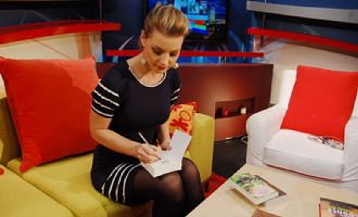 Andreea Esca si Monica Dascalu fac "Cultura pe semnatura" | PRO TV