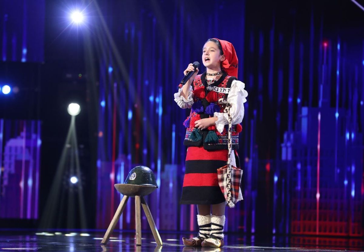Românii au talent 2021: Teodora Luca a prezentat istoria familiei sale ...