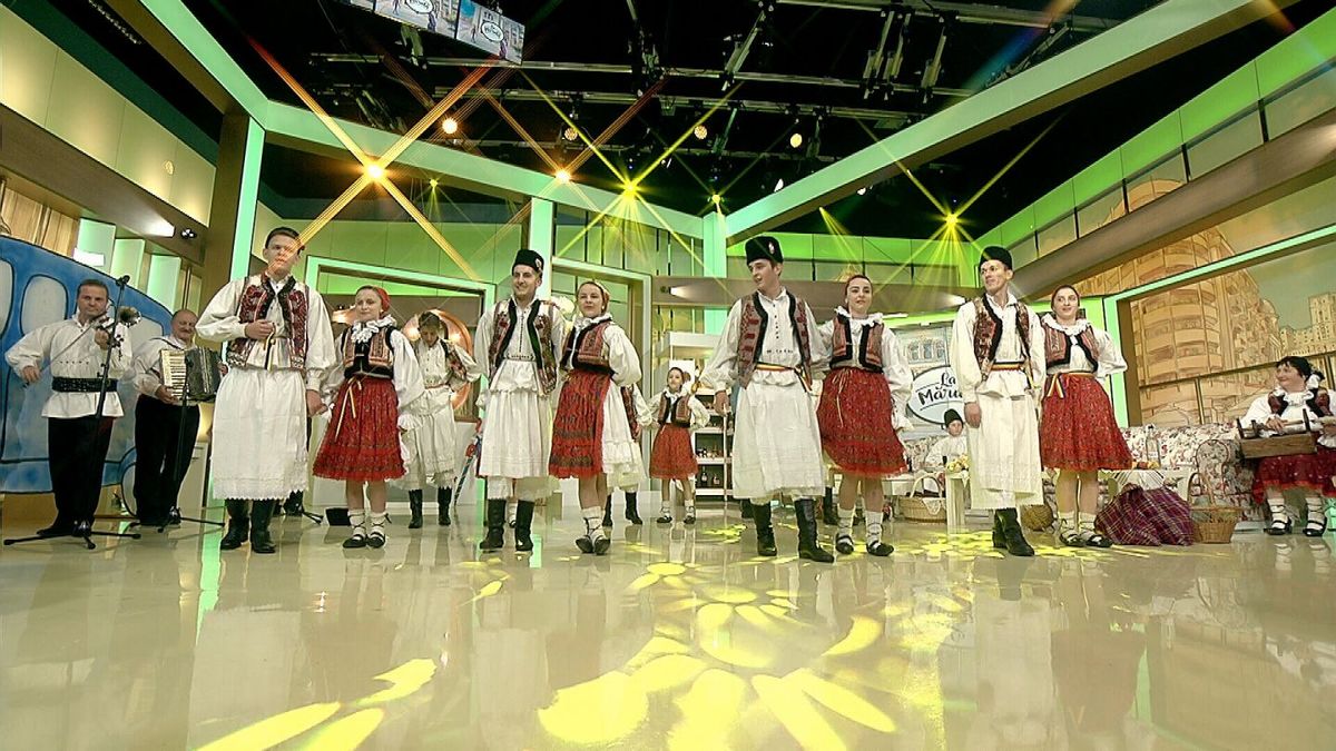 Ansamblul Zestrea Buduresii - Bihor | PRO TV