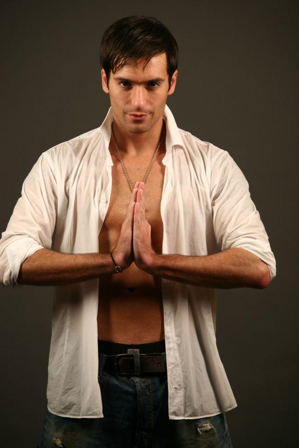 Radu Valcan a facut un filmulet special pentru fanii sai de pe Facebook ...