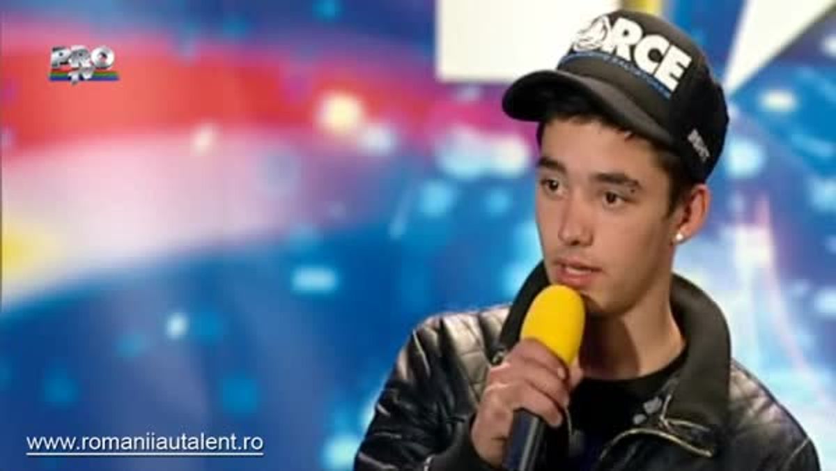 Tutu Adrian canta `E evident ca Romanii au talent` | Scene si bonusuri ...