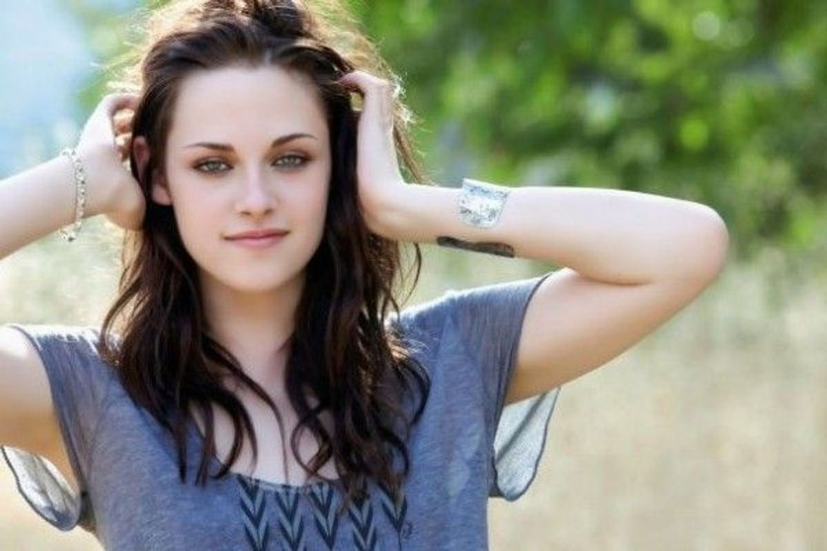 Primul pictorial topless al lui Kristen Stewart. Actrita a renuntat la ...