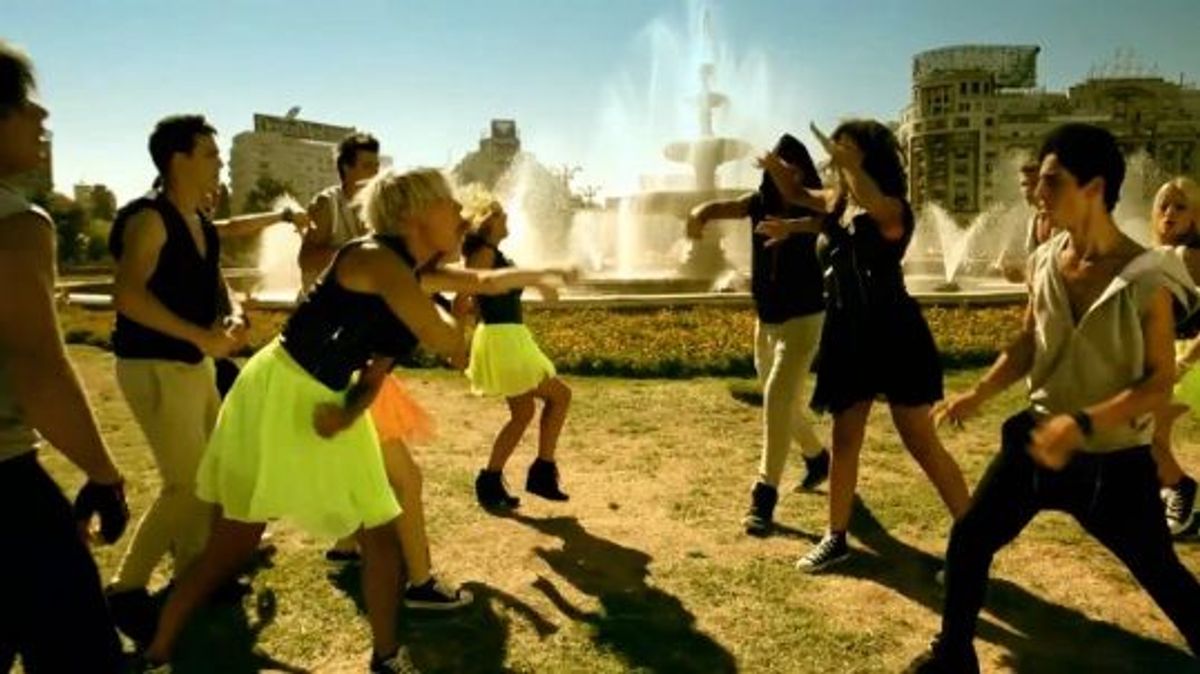 LaLa Band a lansat primul videoclip din cariera trupei! Vezi aici ...