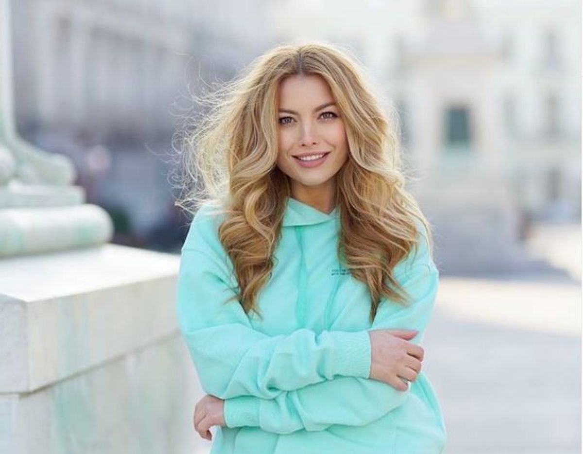 Elena Gheorghe, mesaj emoționant pe Instagram după ce ea și 11 membri ...