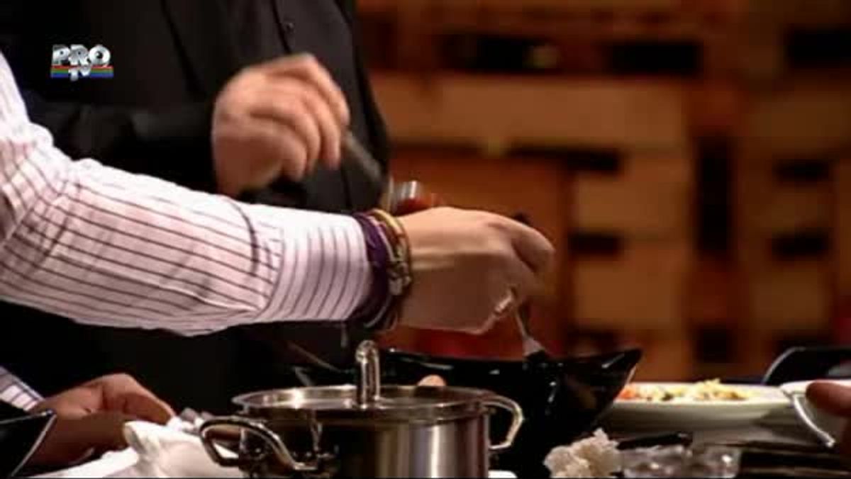 I-a facut pe jurati sa nu se mai ridice de la masa | Scene si bonusuri ...