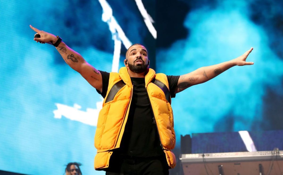 Apariția inedită a lui Drake în noul său videoclip. Pe ce a cheltuit o ...