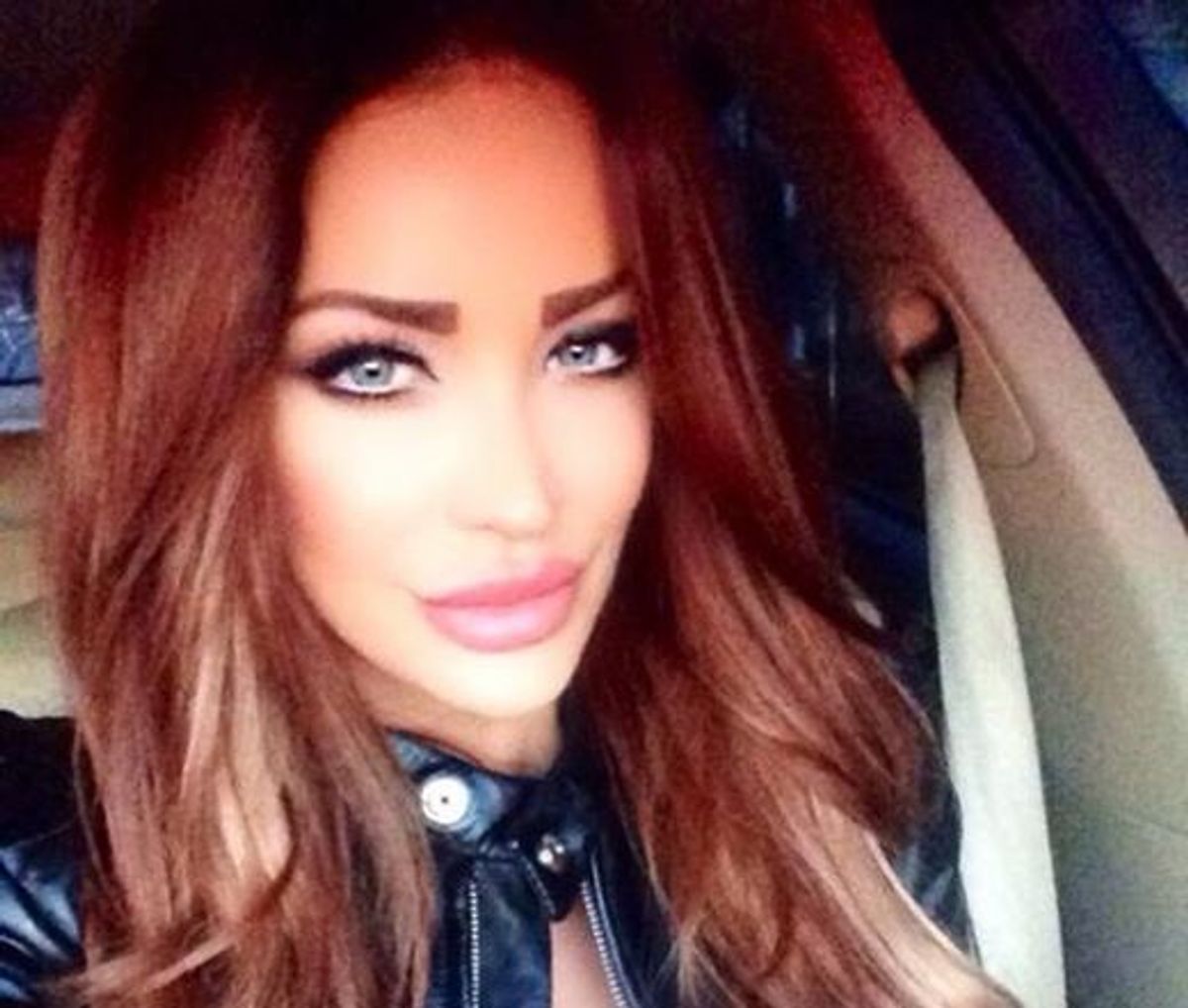 Bianca, asa cum nu ai mai vazut-o niciodata. Cum arata nemachiata, fara ...