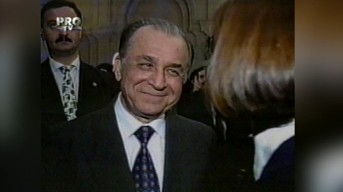Ion Iliescu, la evenimentul de lansare PRO TV, în 1995: ”Zâmbetul meu ...