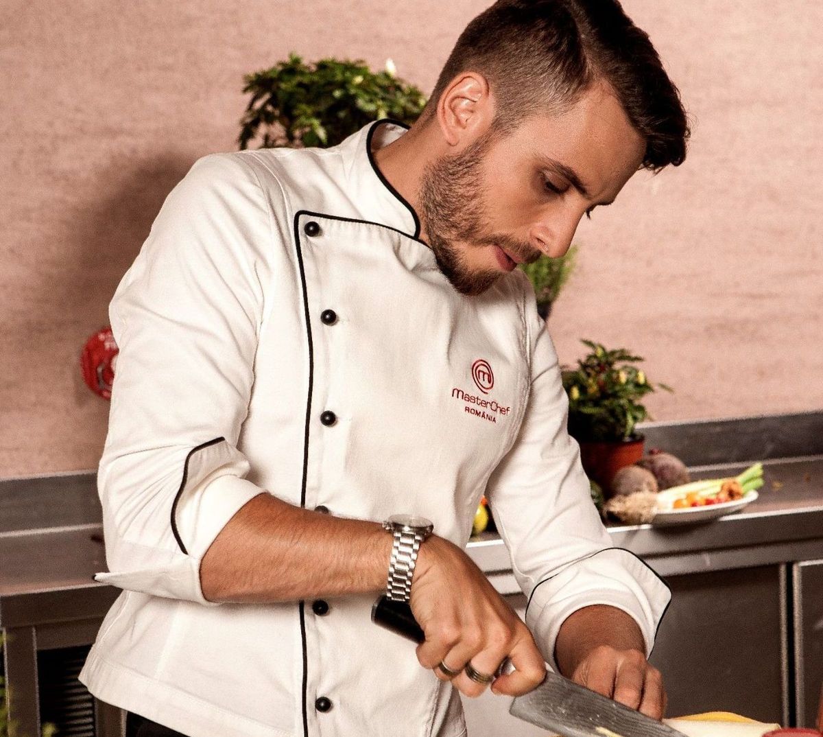 Chef FOA are cunostinte si tehnici culinare perfectionate in afara ...