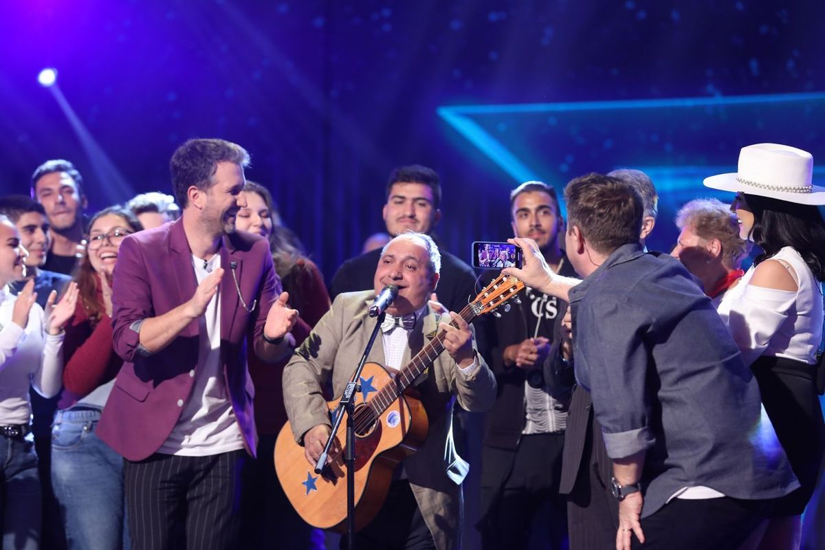 Românii au talent 2020: Gigel Frone și-a făcut trupă de fantastici ...