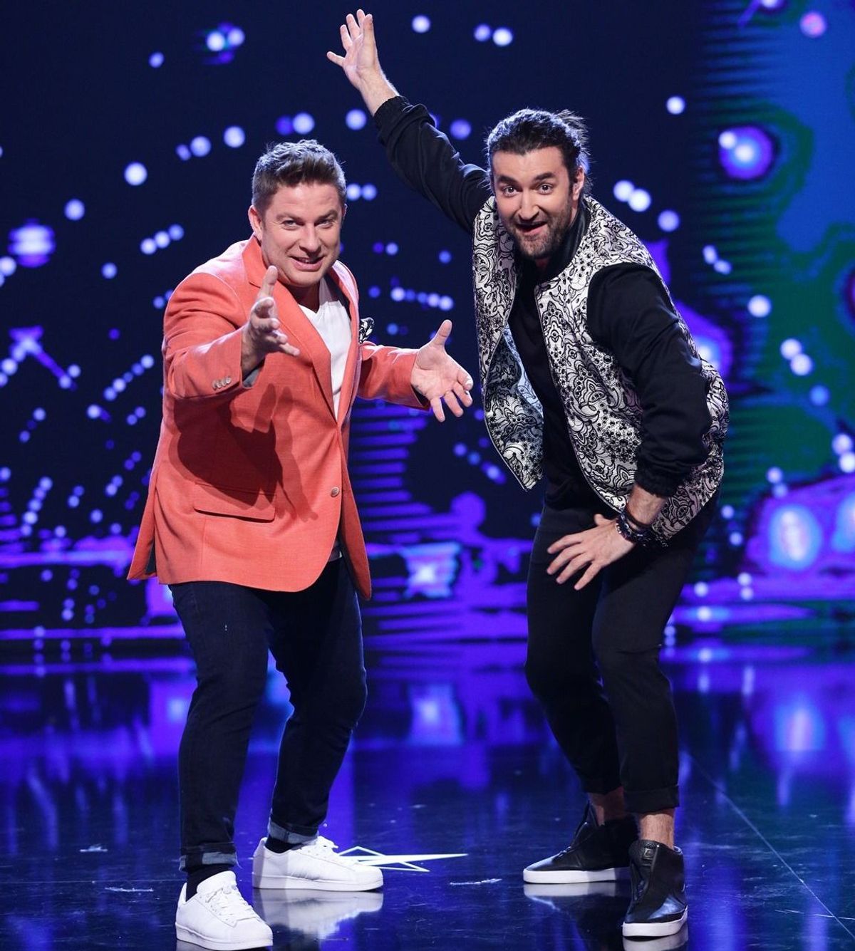 Telespectatorii aleg Romanii au talent! Lorelai Mosnegutu si dansatorii ...