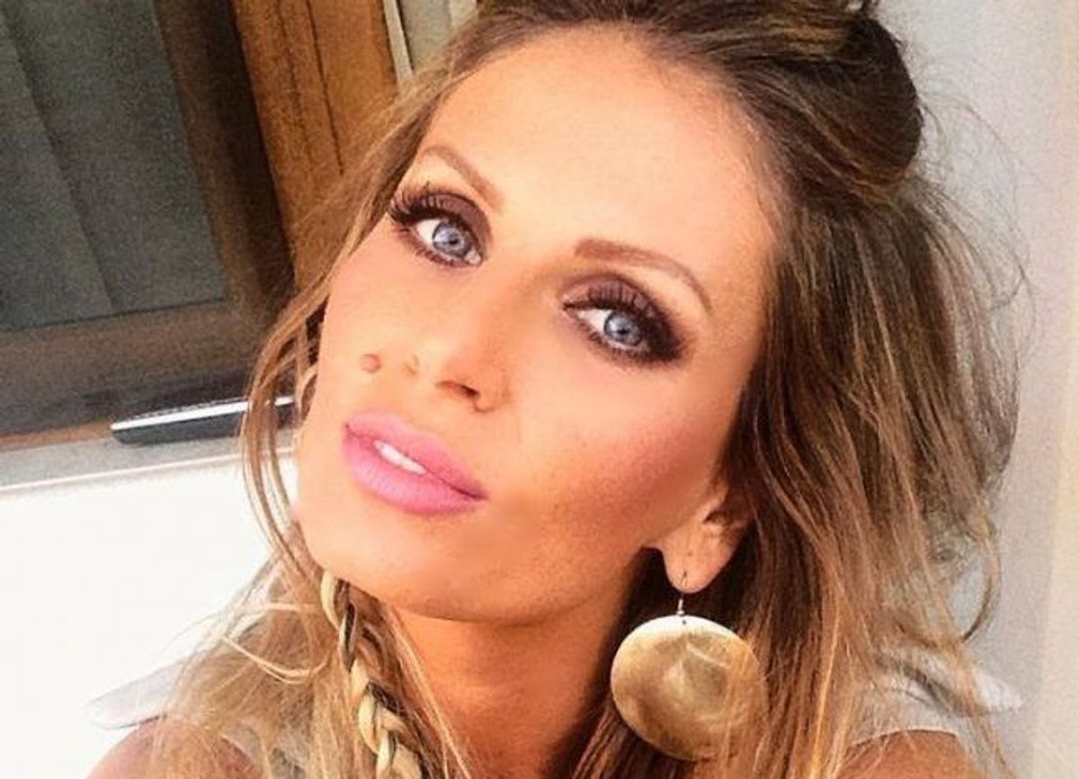 Andreea Banica, irezistibila intr-un costum de baie minuscul | PRO TV