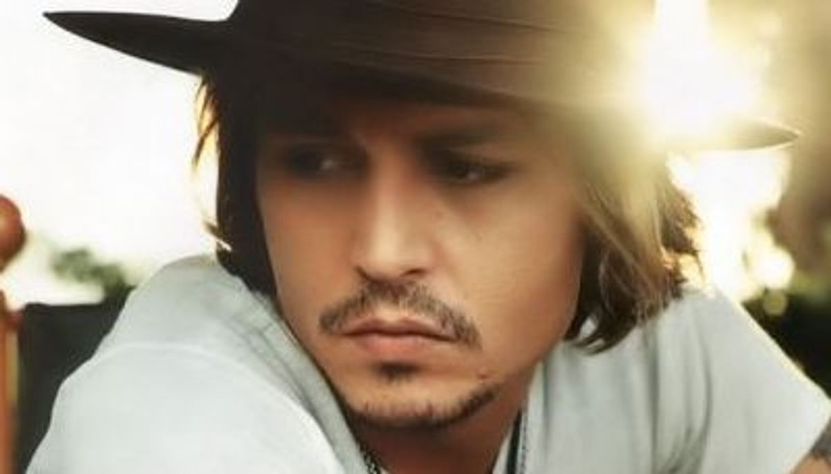 Johnny Depp si-a dat foc la fata in copilarie | PRO TV