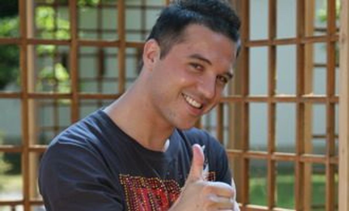 Piticu de la Simplu si-a sarbatorit ziua la repetitiile Dansez pentru ...