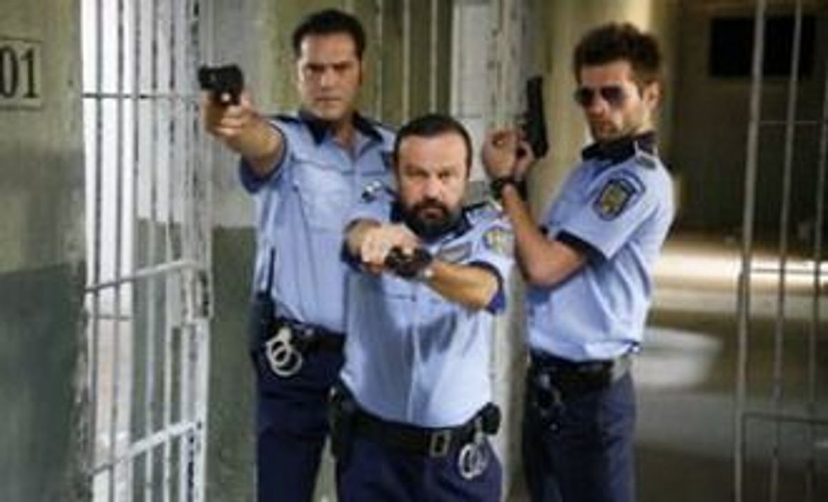 Vezi online doua episoade cu Jean Constantin in "Vine Politia" | PRO TV