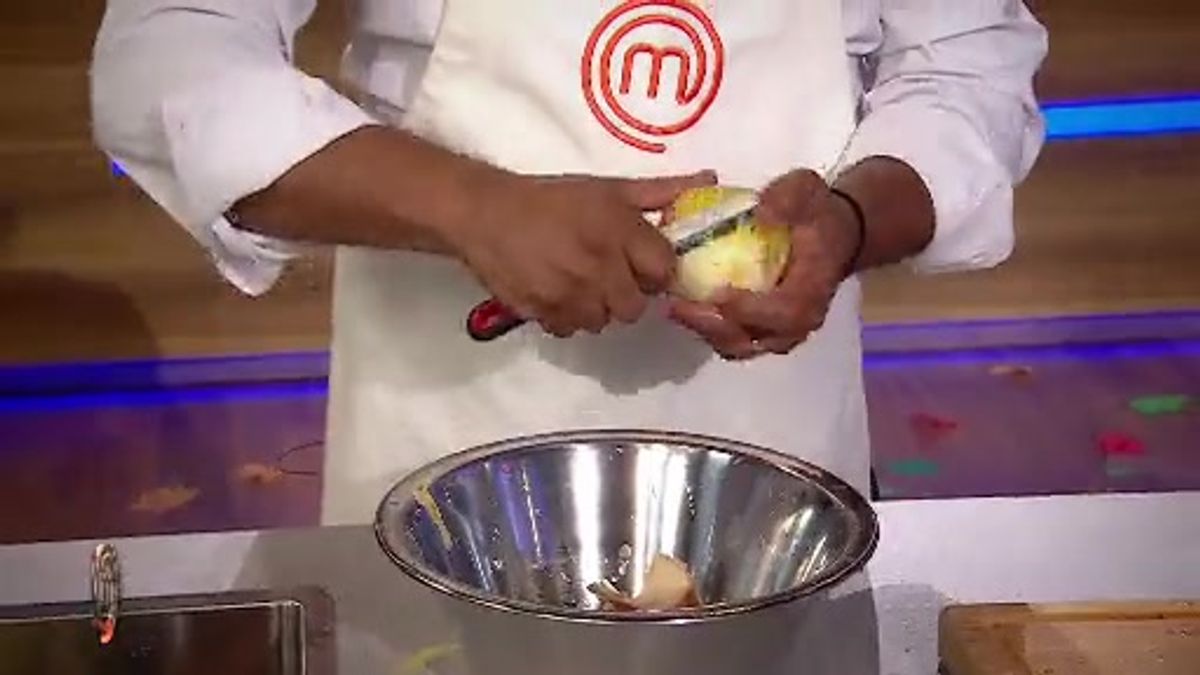 MasterChef 2024, 8 octombrie. Concurenții din cea de-a doua echipă, provocați să gătească, în ...
