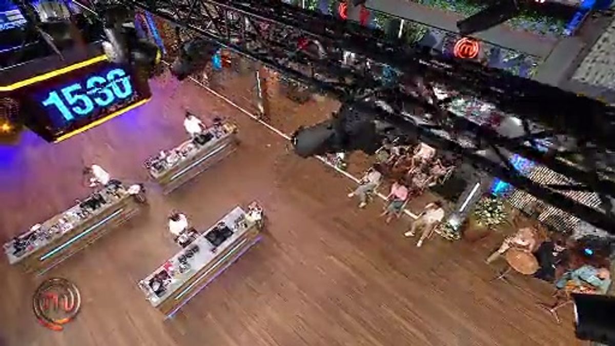 Finala MasterChef România, 16 decembrie 2025. Începe proba desertului ...