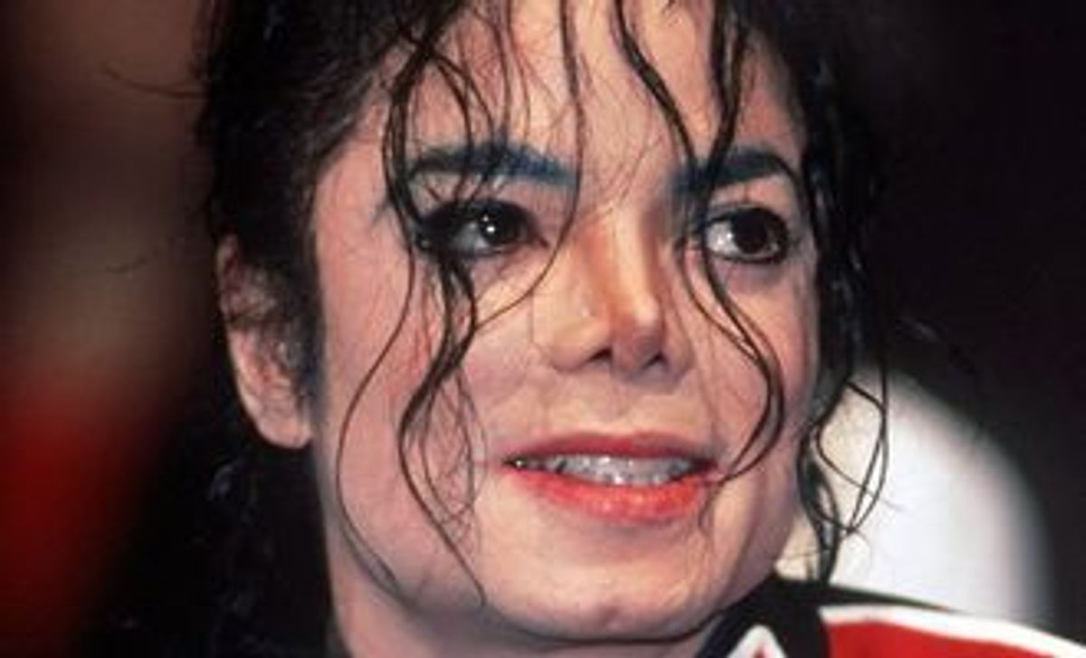 ProFm si MTV au inaugurat aleea Michael Jackson in Herastrau | PRO TV