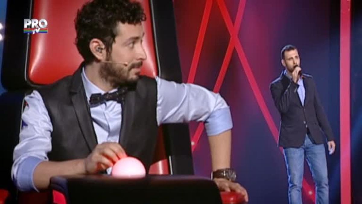Vocea Romaniei - sezonul 5: Adrian Tanase - When a Man Loves a Woman ...