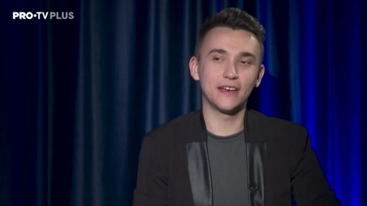 BEST OF 2 Intrebarea mesei rotunde , cu Alex Daragiu | Scene si bonusuri din Întrebarea mesei ...