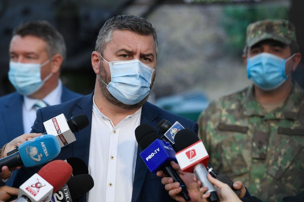 Cine e Gabriel Țuțu, bărbatul reținut de DNA alături de Victor Pițurcă ...