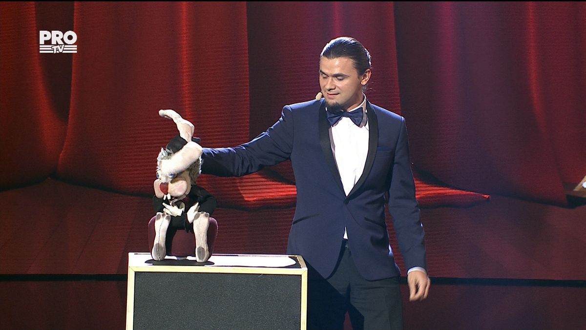 Romanii au talent 2017 - Semifinala 1: Florin Suciu Buh - Moment ...