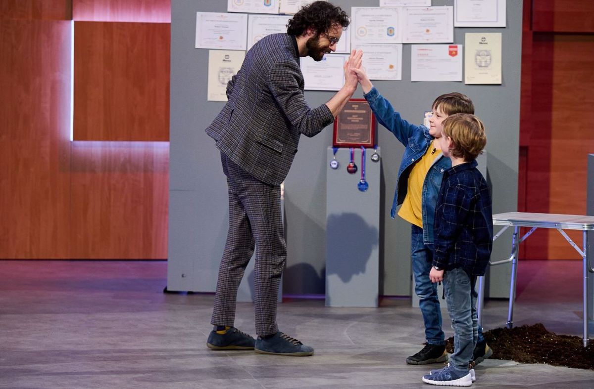 Frații Zicman au de lucru în pandemie. Ce idee „trăsnită” le-a venit ...