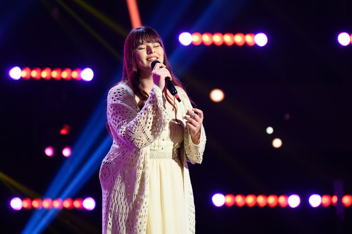 Ioana Moldovan, tânăra de 18 ani care visează să vindece oamenii prin ...