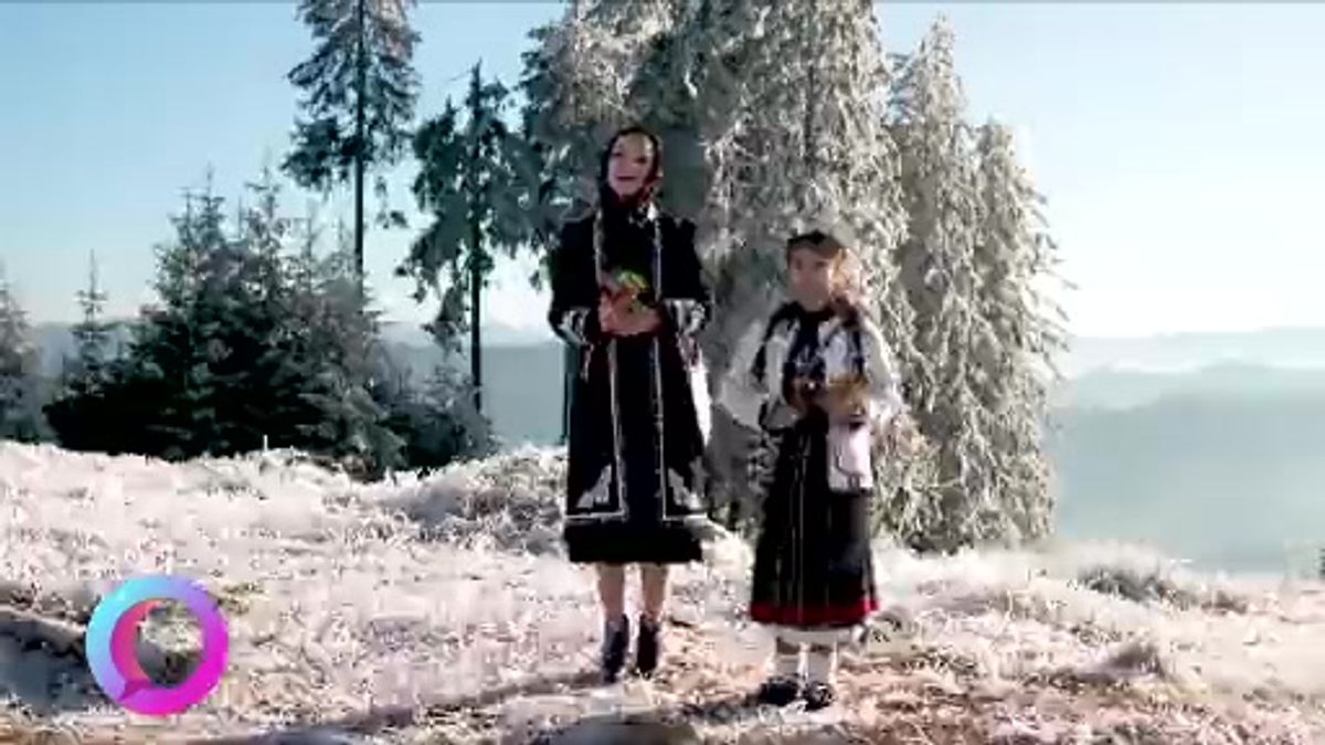 Daria Bostran și Alina Fotea - Scoală gazdă la fereastră | Scene si ...