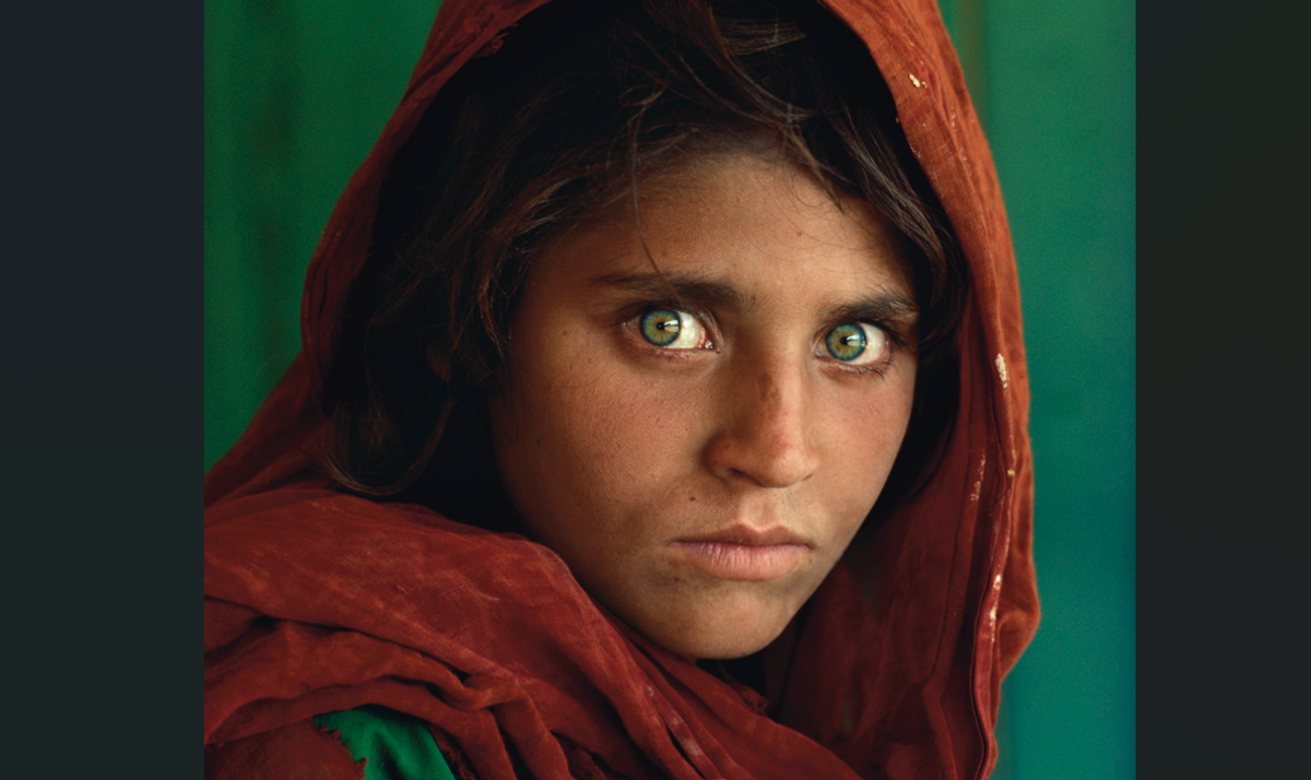 Ce s-a întâmplat cu ”Fata afgană”, de pe faimoasa copertă National ...