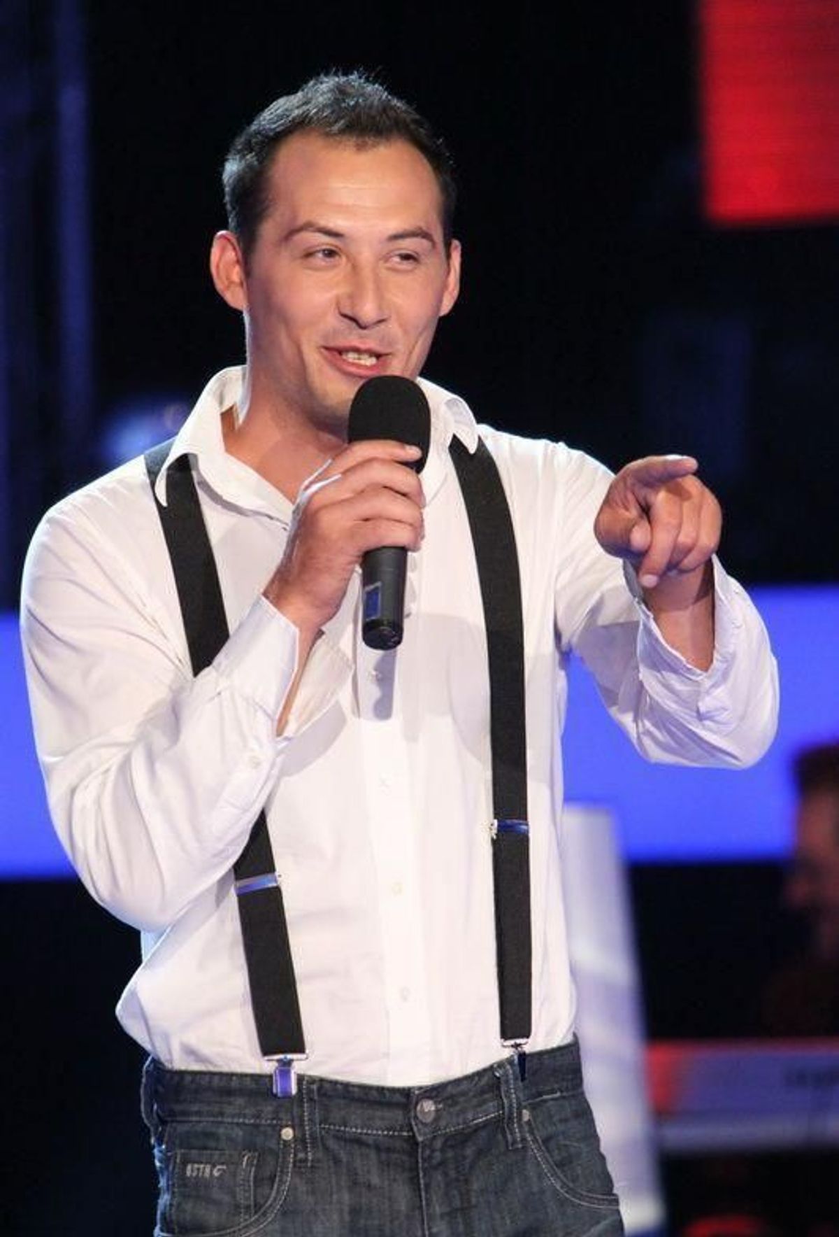 Stefan Stan, din nou in studio. Ce SURPRIZA le pregateste cantaretul ...