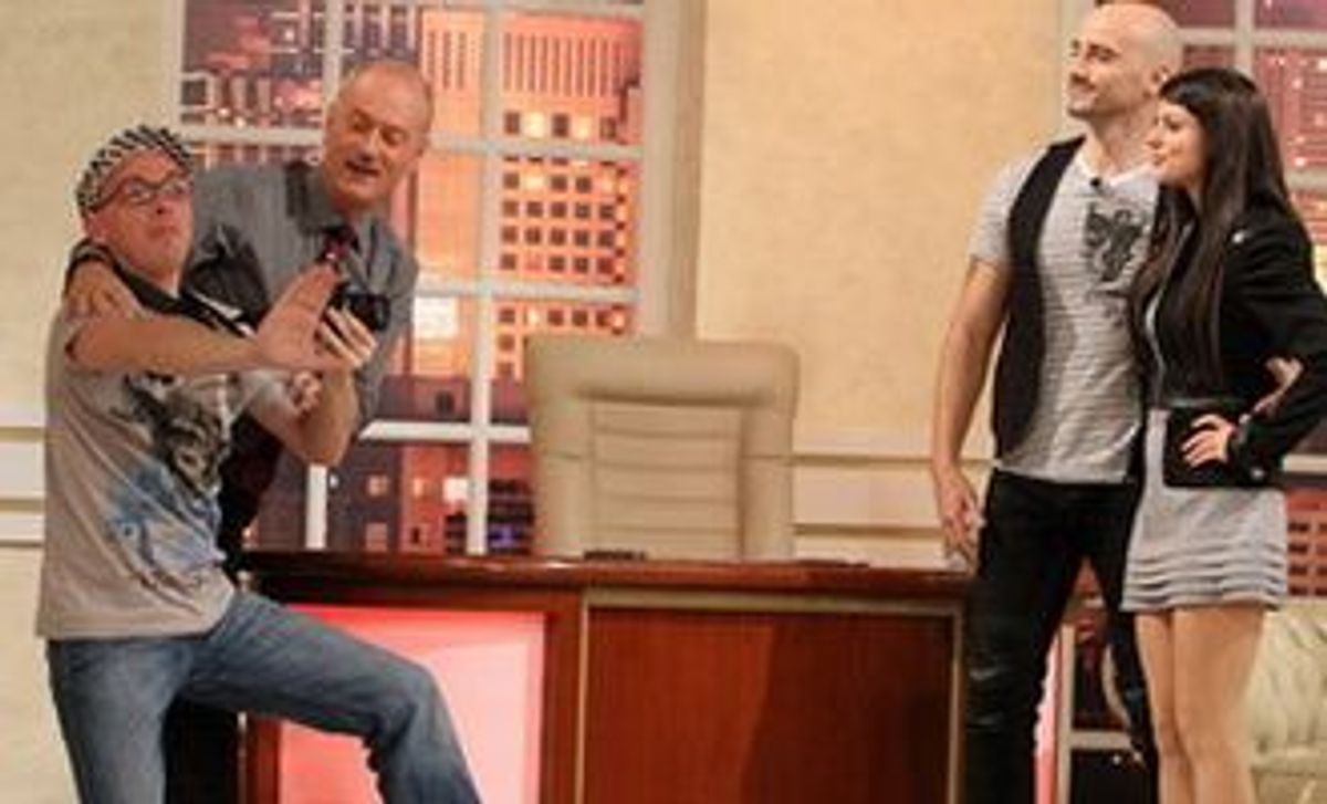 Calin Goia de la Voltaj si Elena Basescu, surprinsi de un paparazzo la ...