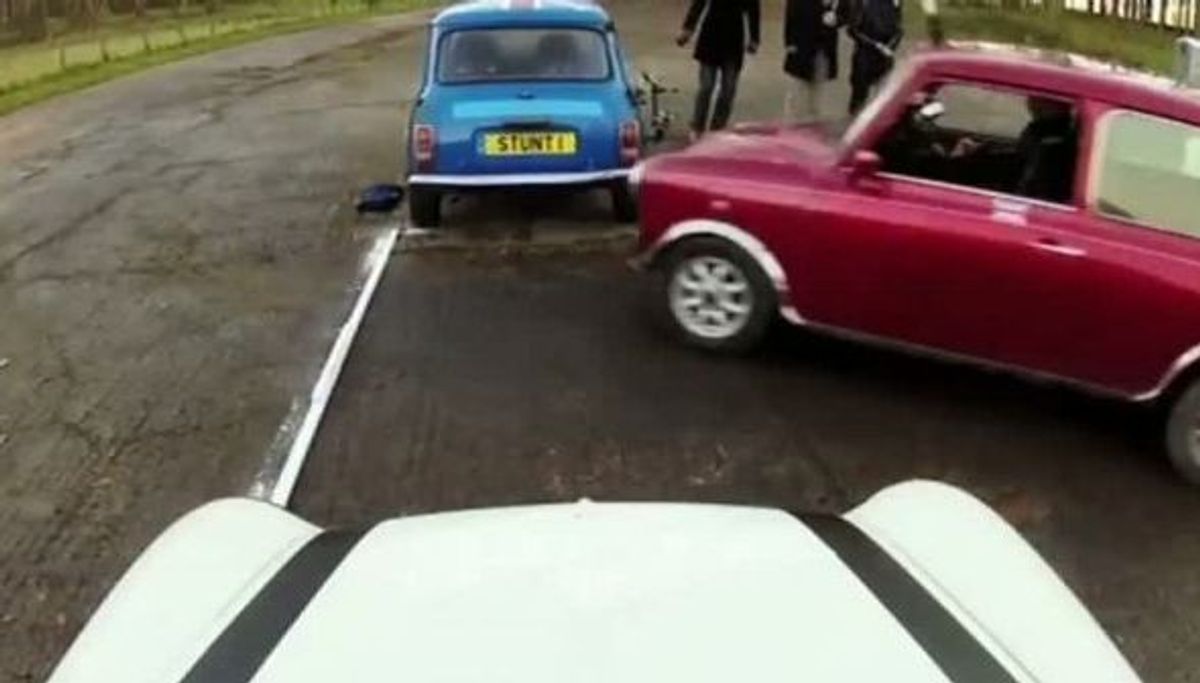 Un nou record mondial pentru cea mai tare parcare laterala, in ...