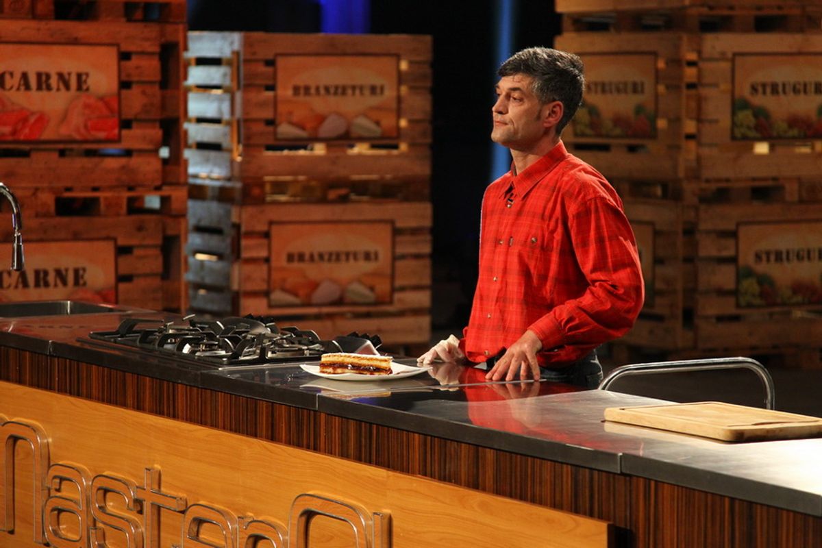 Premiera la "MasterChef": Concurentul care i-a facut pe cei trei jurati ...