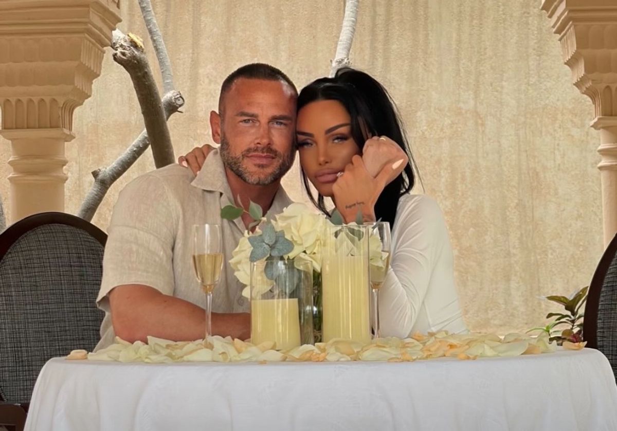 Noua soacră a lui Katie Price rupe tăcerea despre nunta secretă din ...