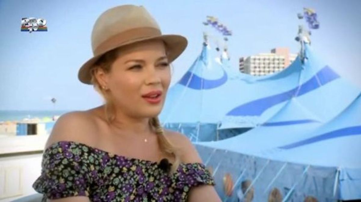 Nu stia exact cu ce se mananca, dar a facut spectacol: Gina Pistol, la ...