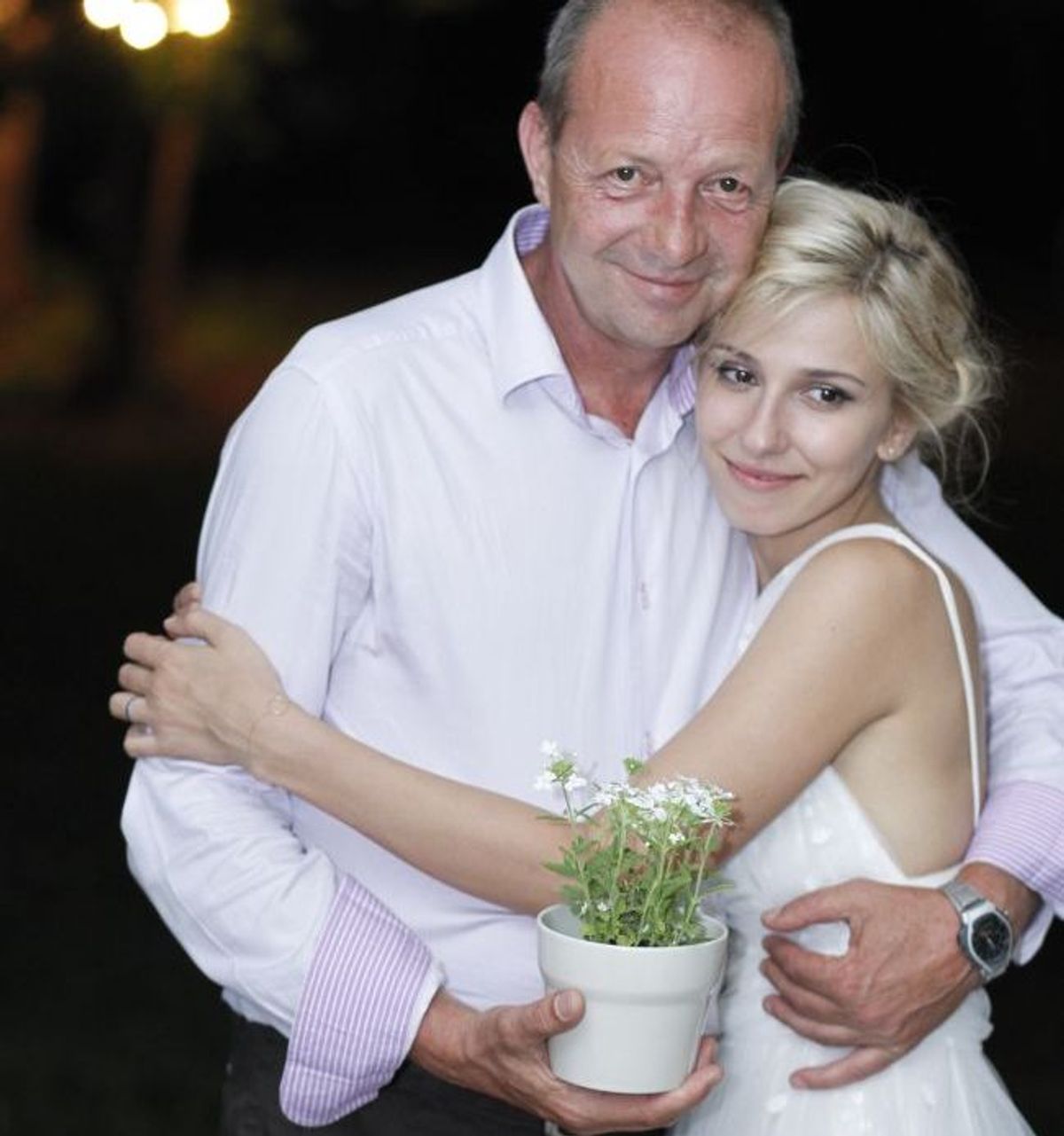 Cel mai EMOTIONANT moment de la nunta Danei Rogoz: dansul cu Magicianul ...