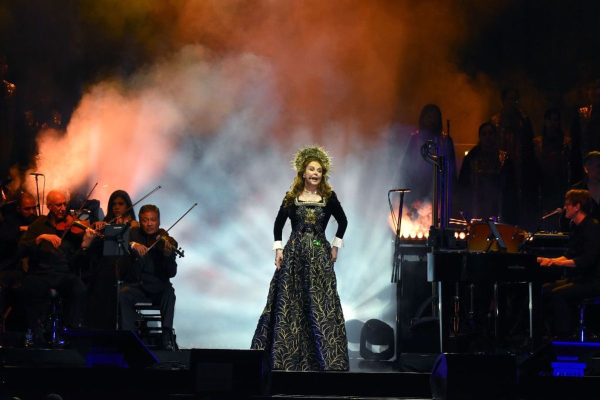 Sarah Brightman, cea mai bine vândută soprană din lume, în Romania | PRO TV