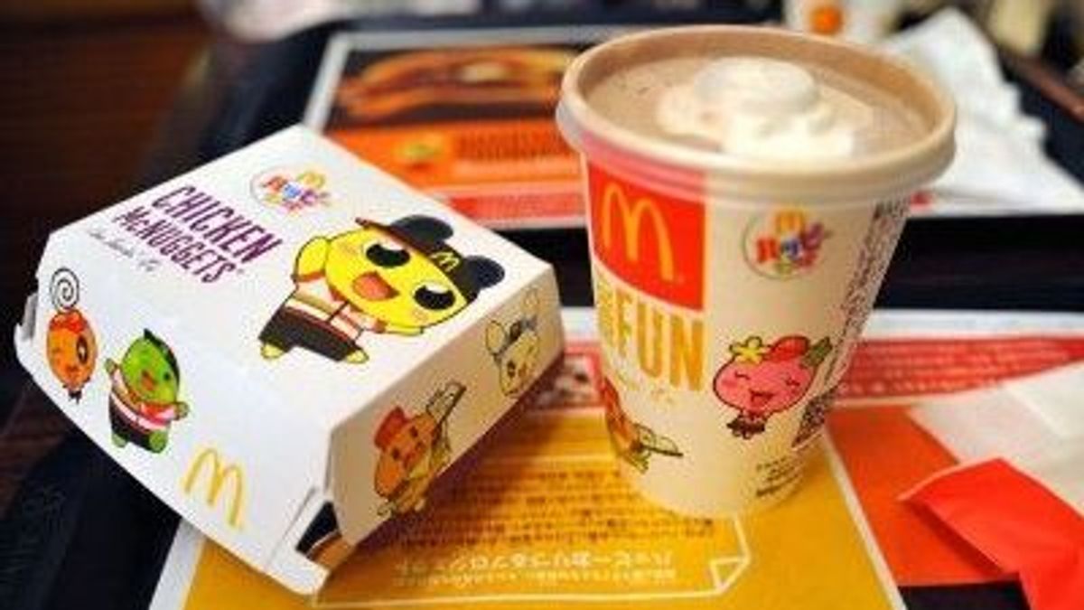 Ai manca pizza sau homar la McDonald’s? 6 produse pe care lantul de ...