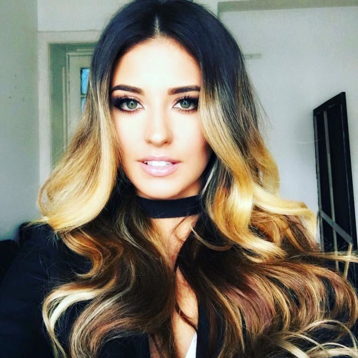 Antonia, imagine rara alaturi de mama si fiul ei. Poza a in care ...