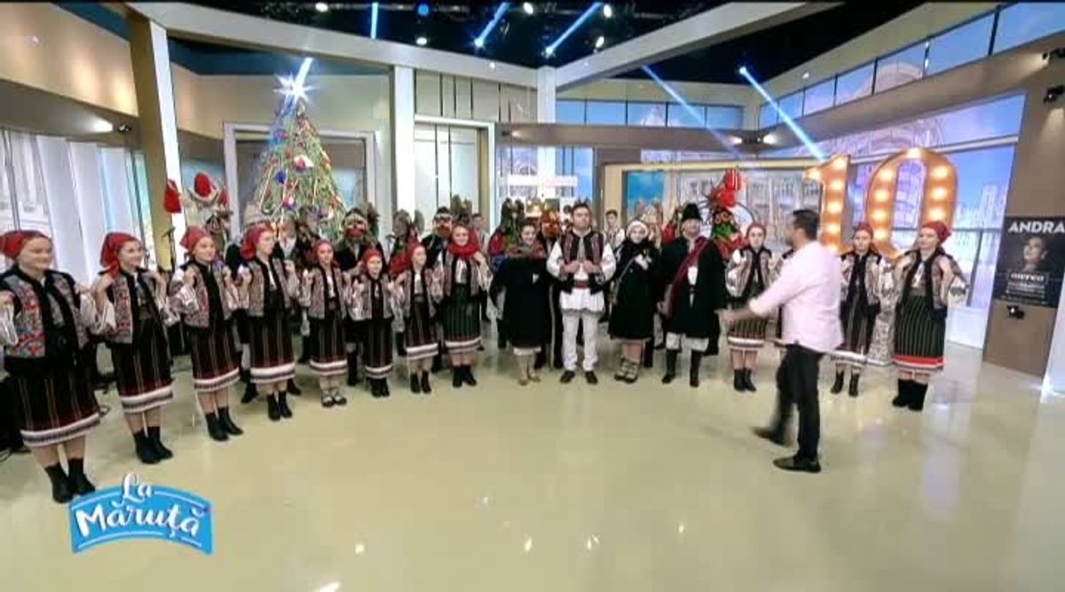 Colindatorii din Bucovina La Maruta | Scene si bonusuri din La Măruță ...