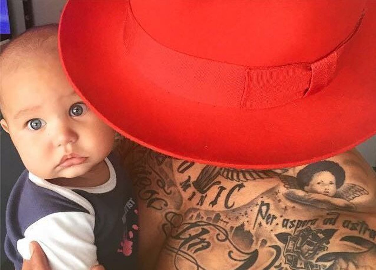 Ipostaza pentru care ar putea primi titlul de "taticul anului". Alex ...